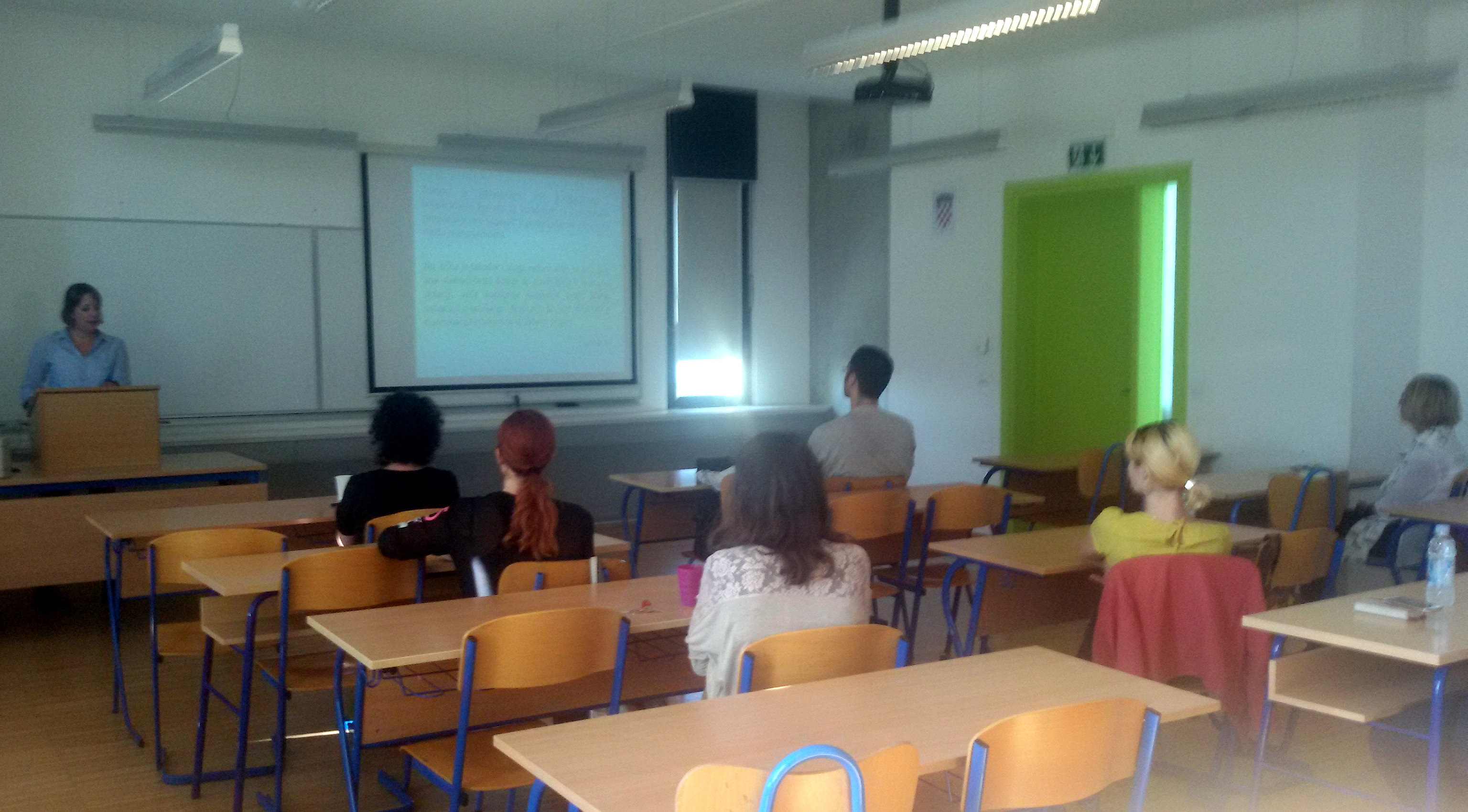 Izgradnja sustava potpore za mlade istraživače - Predavanja i tribine